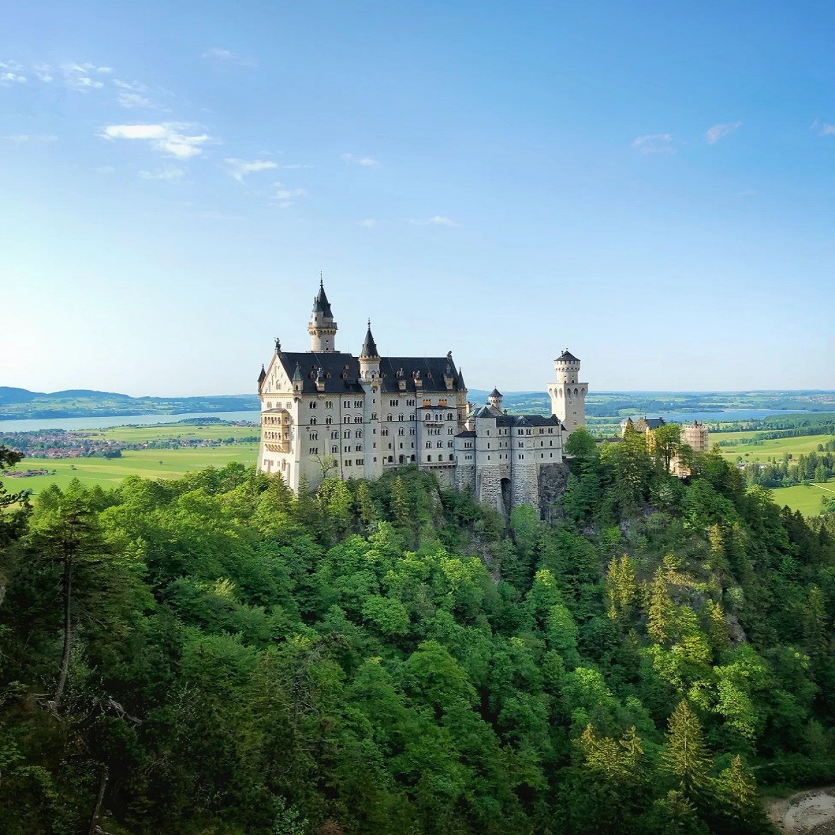 Germany Itinerary: 10 Days of Castles, Beer and Scenic Road Trips